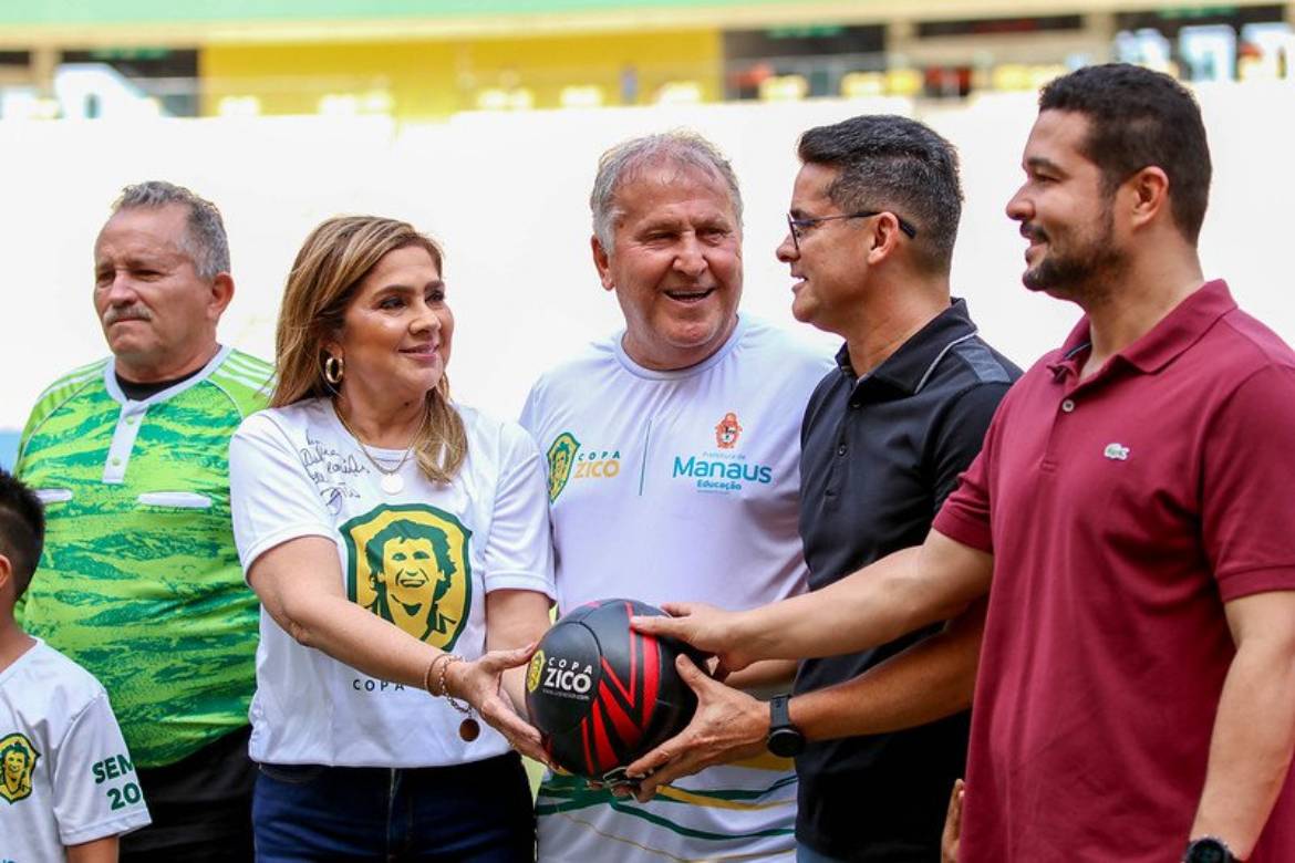 Craques do passado e do futuro brilham na final da Copa Zico, em Manaus